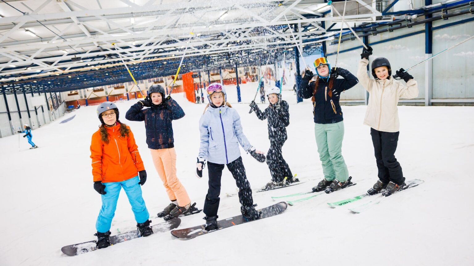 Recreational skiing and snowboarding - Montana-Snowcenter